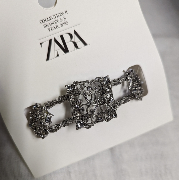 Zara | Jewelry | Zara Limited Edition Gothic Jewel Semi Ridgit Chain ...